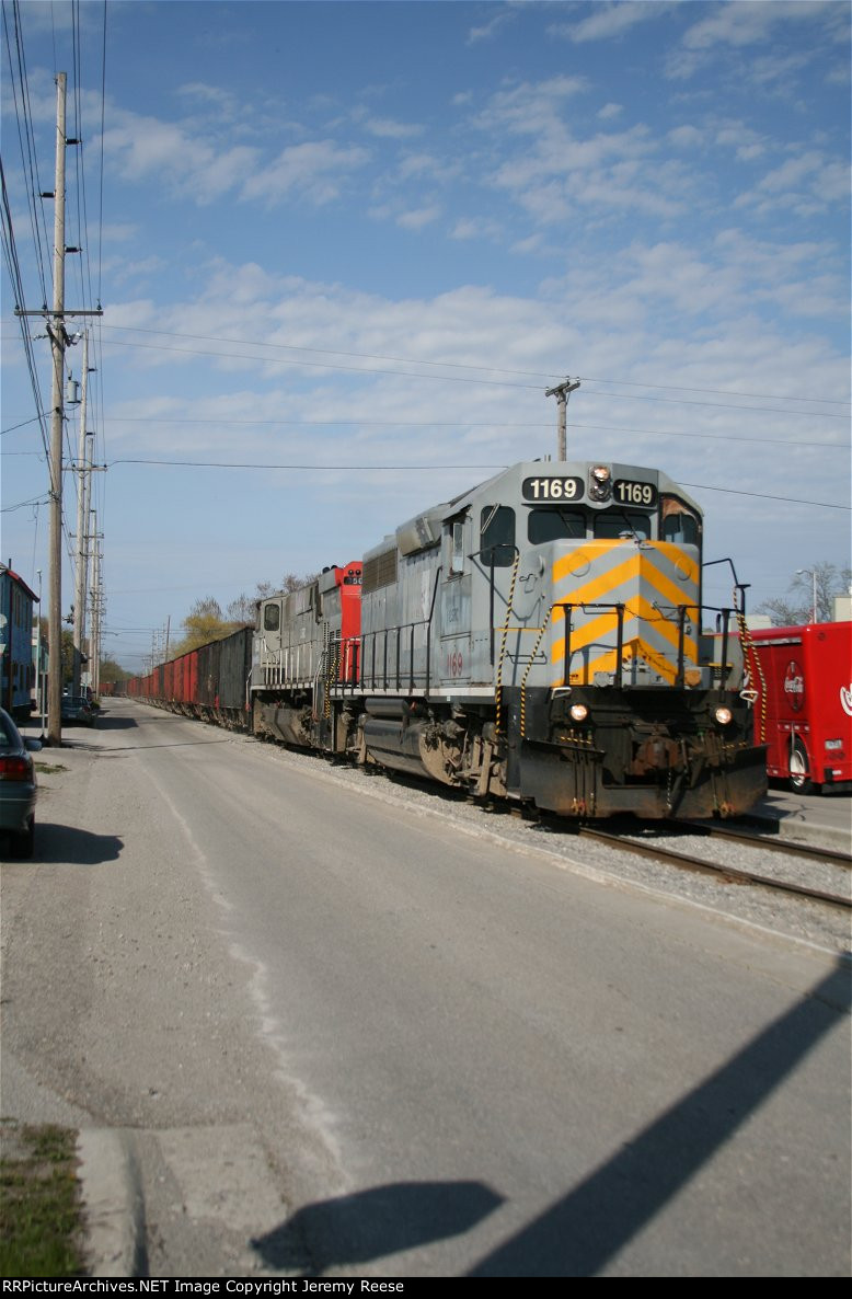 LSRC 1169 thundering along